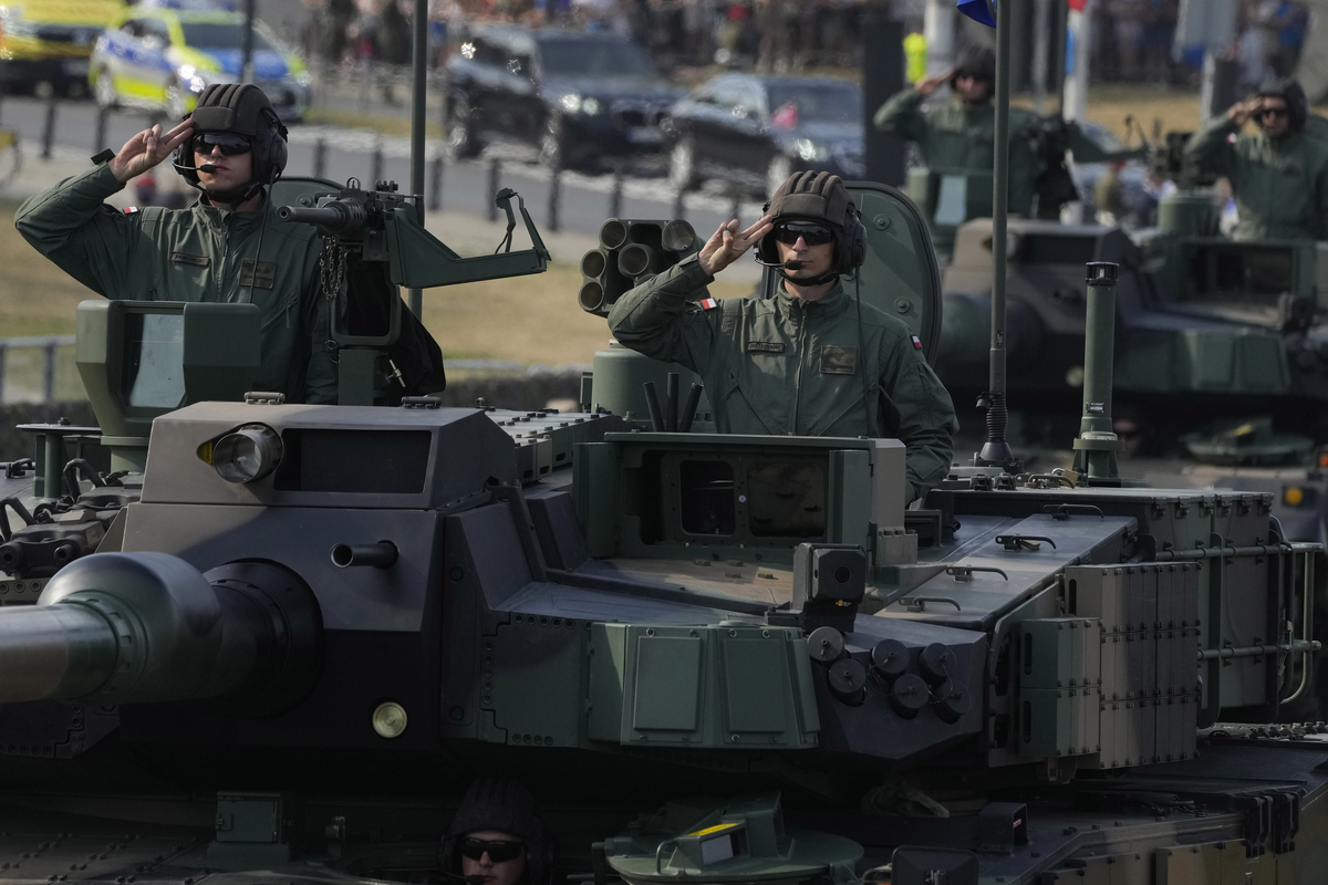 K방산 수출 작년 사상 최대 약6조원 이어 올해 최대 34조 도전… 4~5년치 일감 확보 | 문화일보