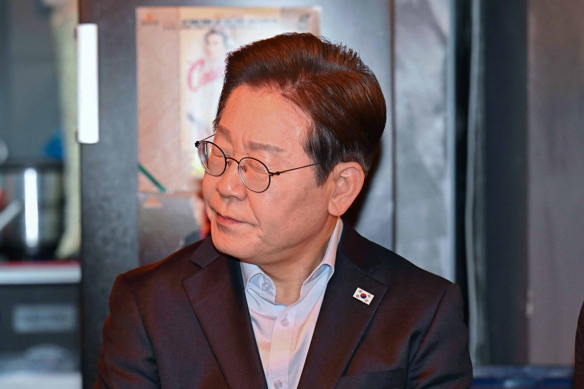 이재명 파기환송에 김문수 “후보직 사퇴해야” 한동훈 “거짓말 면허증 취소”