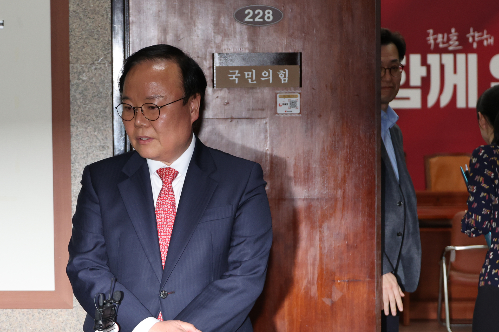 김문수-한덕수 단일화 실무협상 진통…여론조사 방식 이견