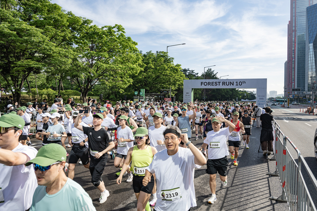 현대차 ‘포레스트런 2025’ 캠페인…5000명 달려 나무 5000그루 기부 | 문화일보