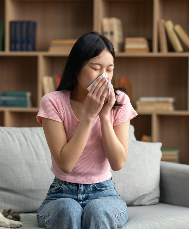 재채기 나올 때 ‘꾹’ 참았던 30대男…“목에 구멍 뚫려”