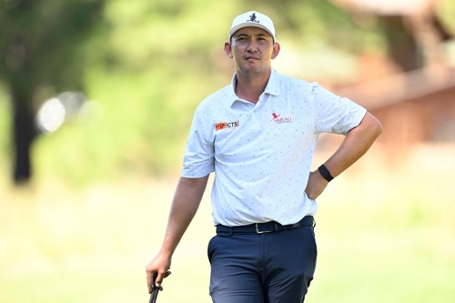 호이, PGA 투어 배러쿠다 챔피언십 2R 단독 선두 | 문화일보