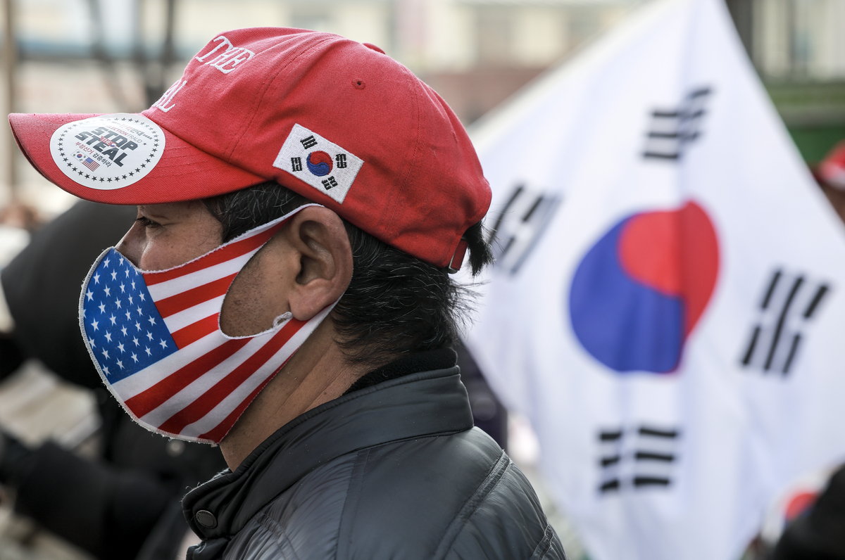 서부지법 난동 ‘투블럭남’ 1심 징역 5년…사랑제일교회 ‘전도사’ 징역 3년 | 문화일보